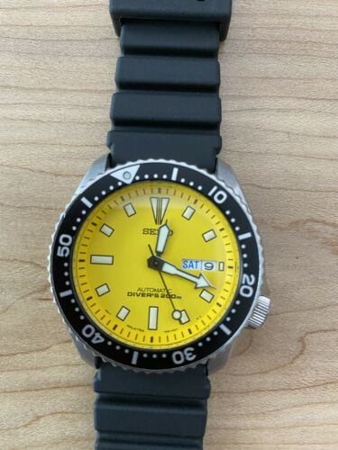 Seiko SKXA35 (501-111) - Yellow Men's Automatic Diver's 200m Watch ...