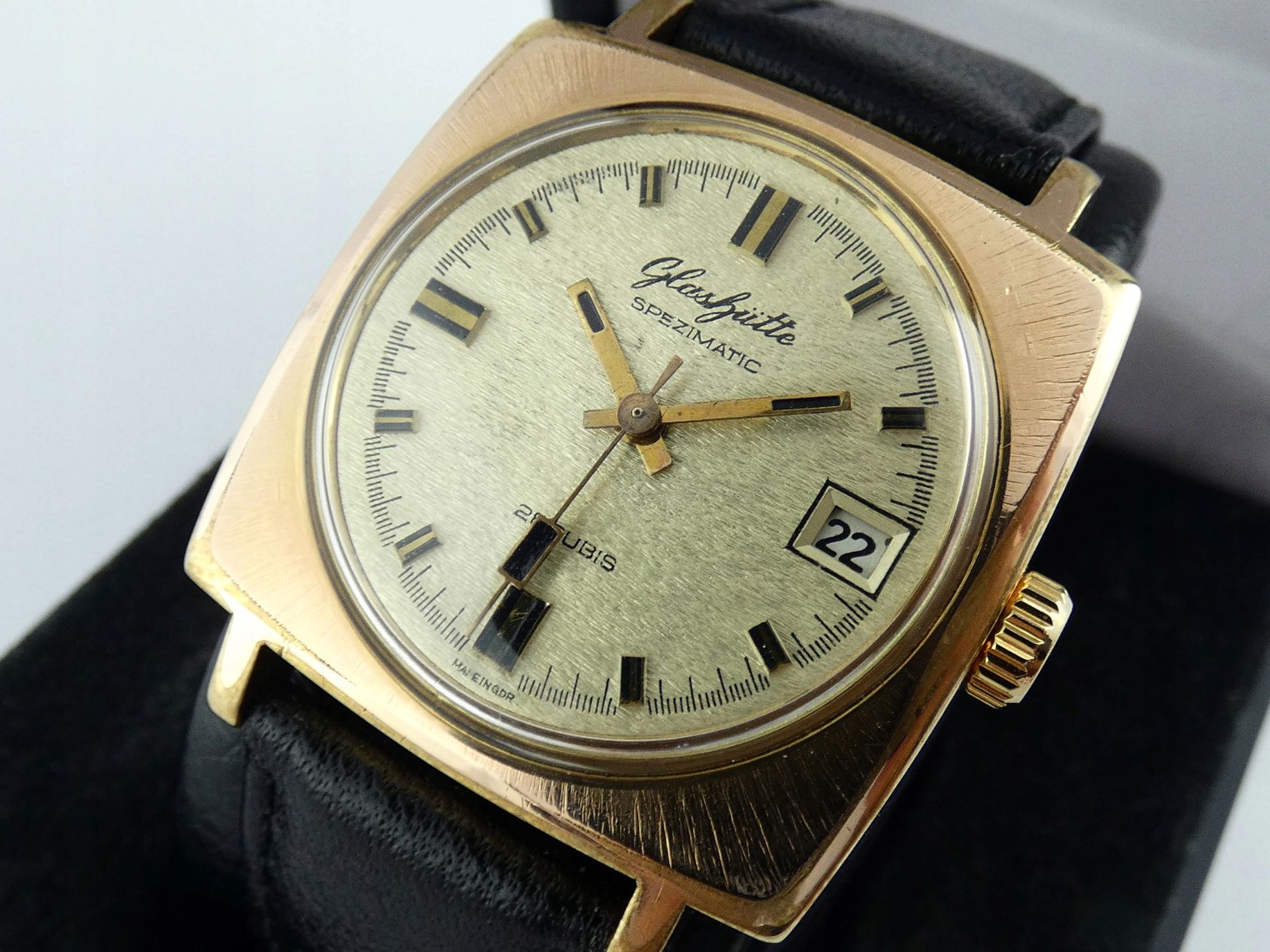 [WTS] Glashütte GUB, Sinn 556 I, Timex Q, Bulova Accutron, Junghans Form A (downsizing ...