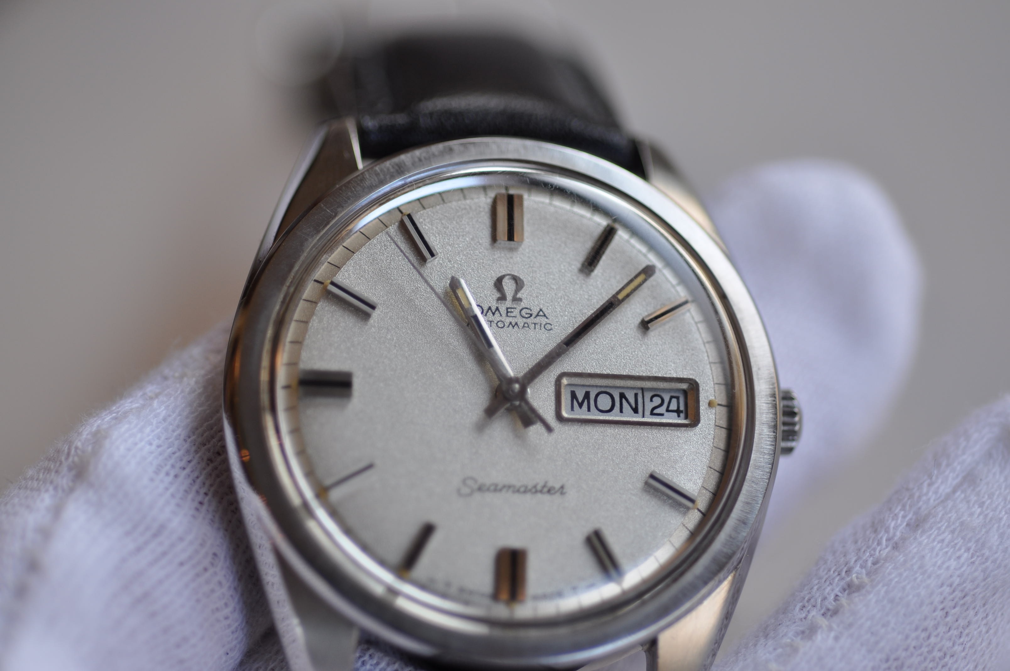 FS: Vintage Omega Seamaster "Sparkle Dial" - Reduced | WatchCharts ...