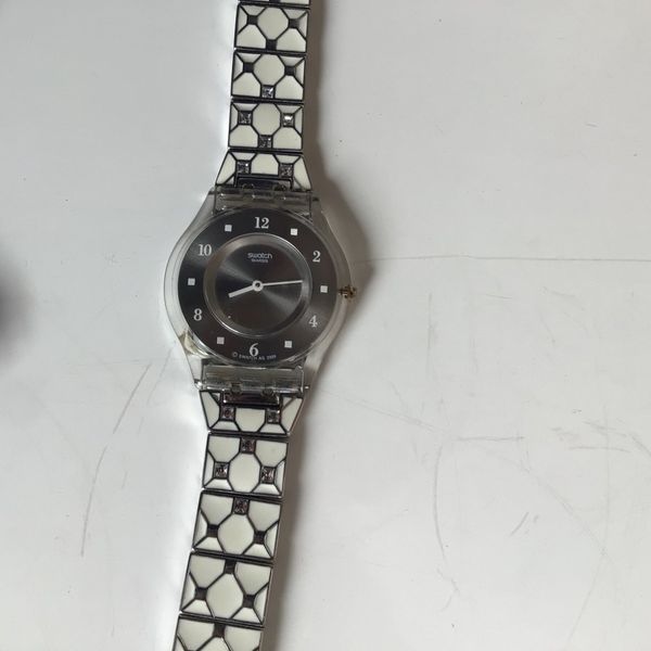 Ladies Swatch white and silver metal wrist watch | WatchCharts Marketplace