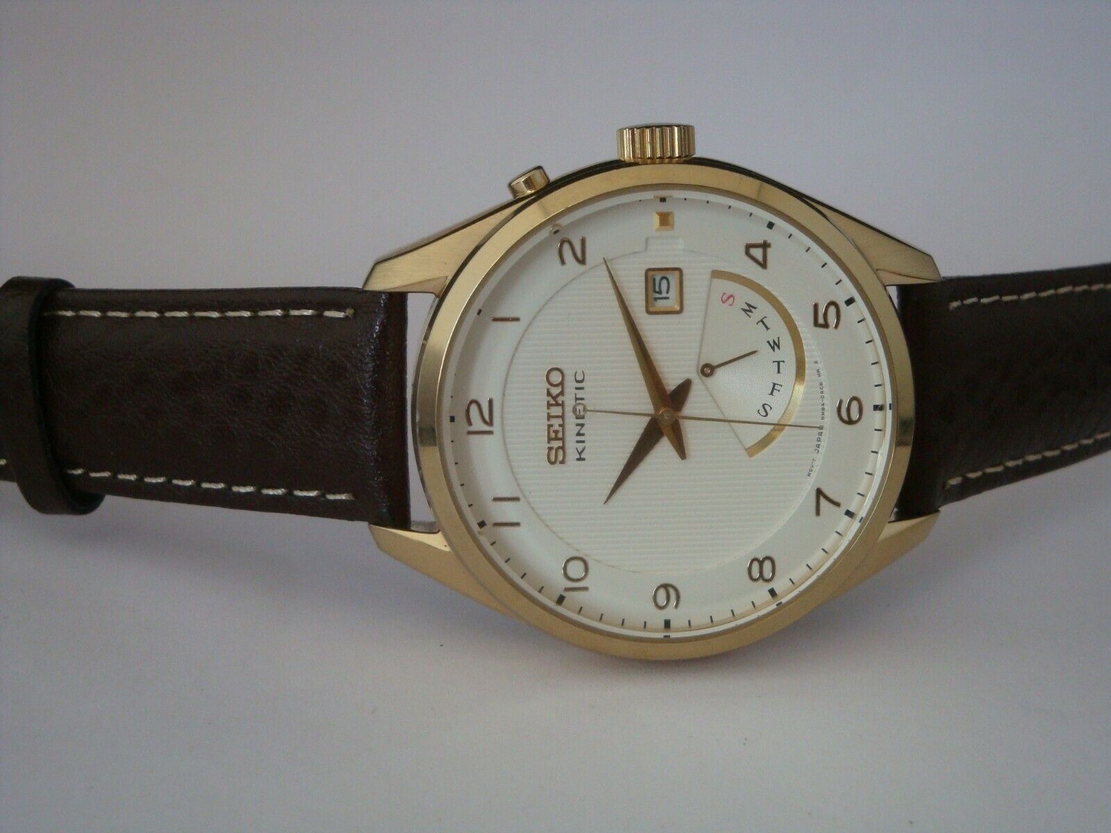 Seiko Kinetic. Rare Retrograde model. Gents. 5M84-0AC0. February 2014 ...
