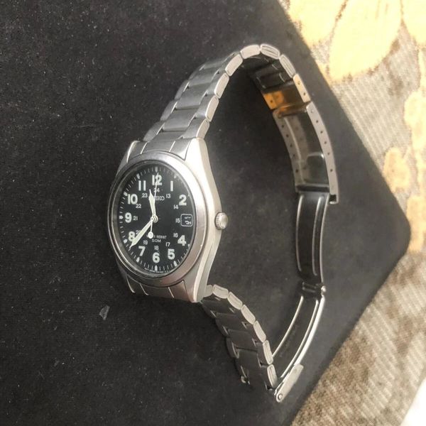 Seiko 7N42 - 8070 Gulf War Numbered Watch. ( see caseback ...