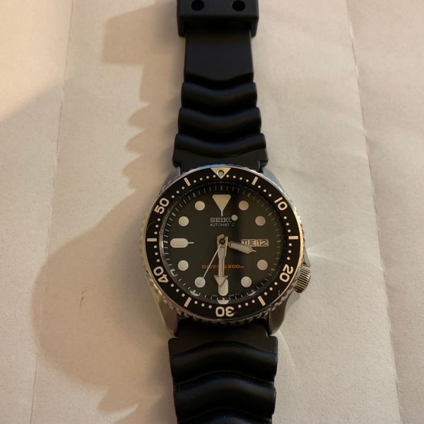 FS: Seiko SKX007 on Seiko rubber strap | WatchCharts Marketplace