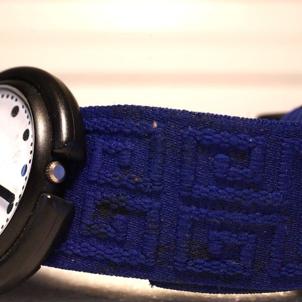 Swiss Pop Swatch Watch 1990 Black Dots BLUE Band White Dial Dot Index ...