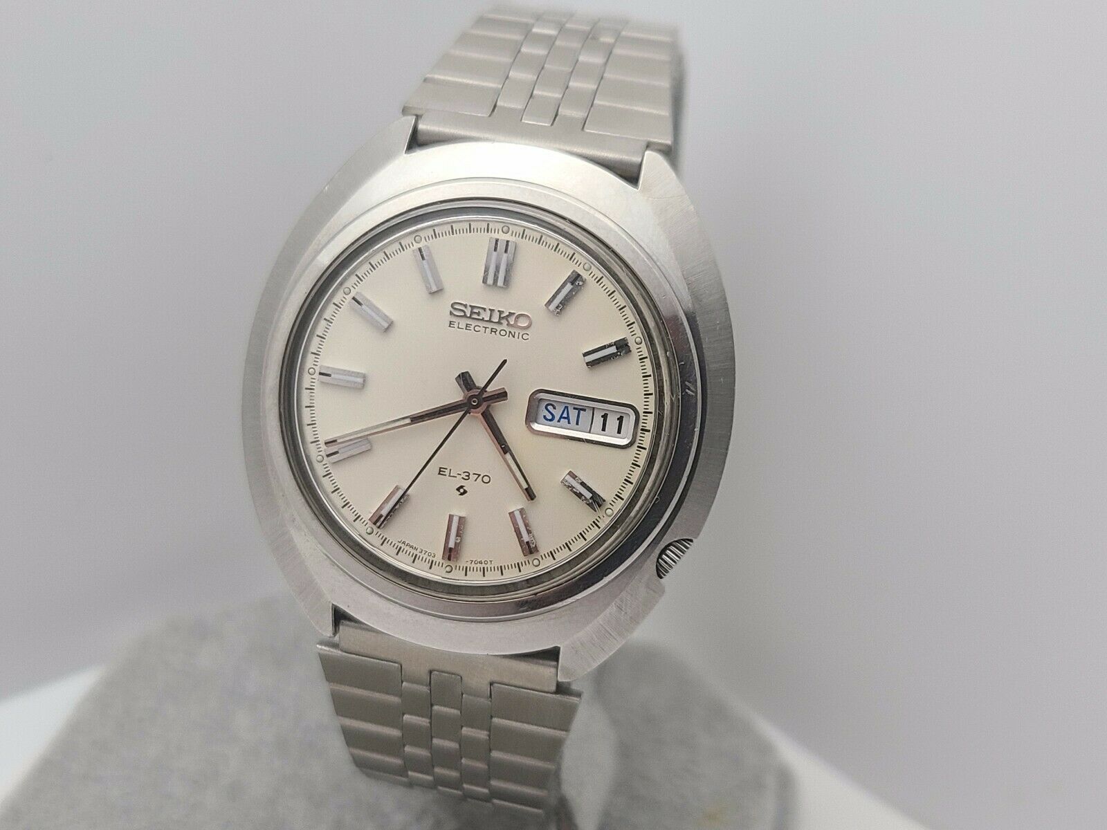 Vintage Seiko 3703-7029 Electronic EL-370 Men's watch Day/Date Ivory ...