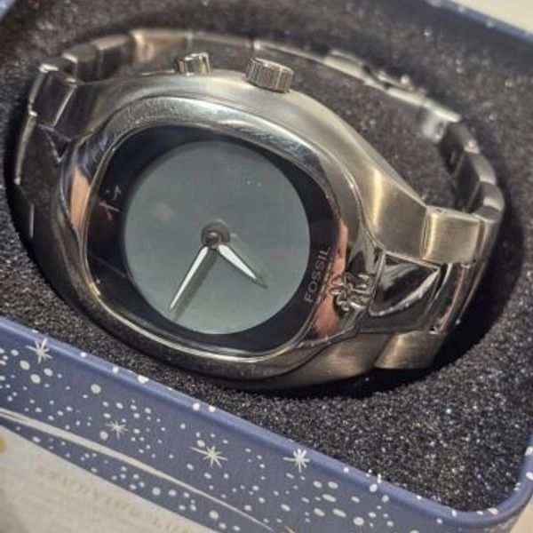 Fossil Big Tic Fire Breathing Dragon Animation Stainless JR-8097 Watch W/Tin | WatchCharts ...