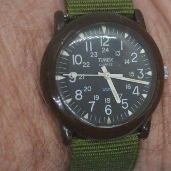 Vtg Timex MacGyver Camper Military Field Men Watch New batt. New band ...