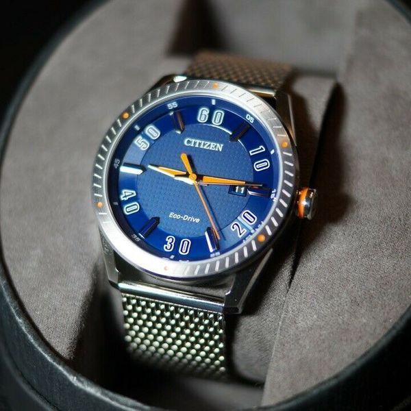 Citizen Eco-Drive E111-S108721 Men's Watch w/ Bracelet and Original ...