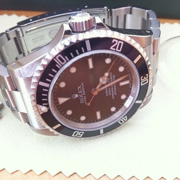 FS: Rolex Non-Date COSC Sub 14060M V Serial | WatchCharts