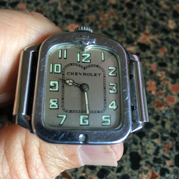 [$800 USD] RARE Vintage 1927 CHEVROLET "SALES AWARD" Watch..Looks Like ...