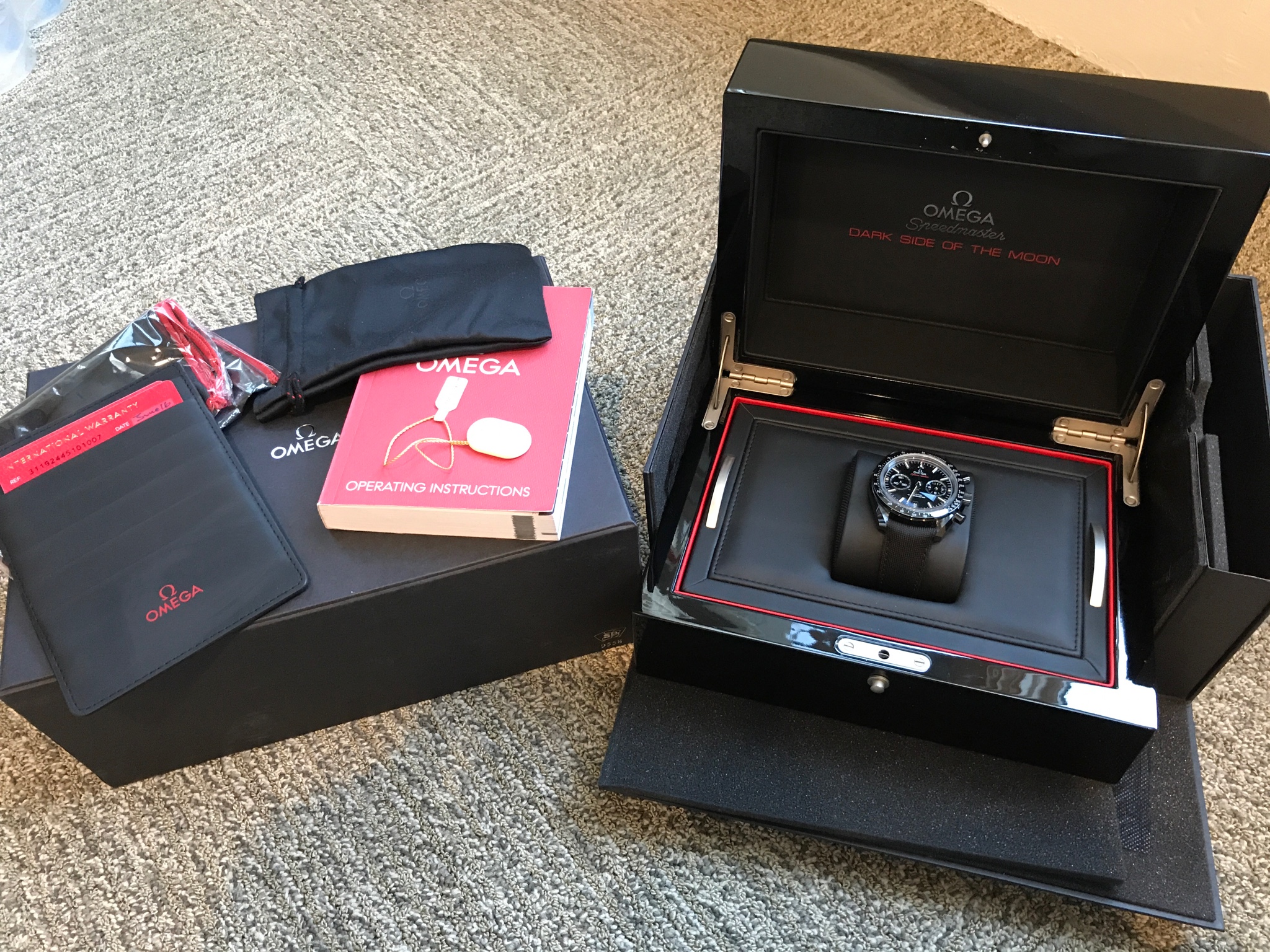 Like New Omega Speedmaster Dark Side of the Moon Full Set DSOTM Ceramic ...