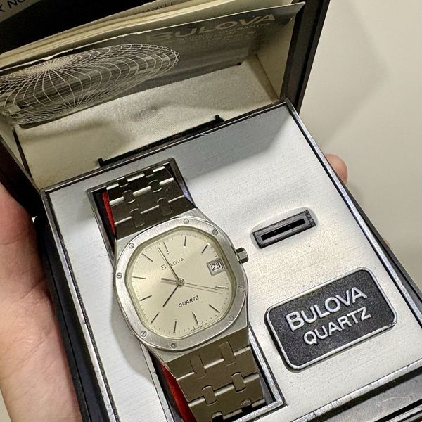 Rare Bulova Oak Style Quartz 8570118 Silver Dial 1980s Vintage Swiss ...