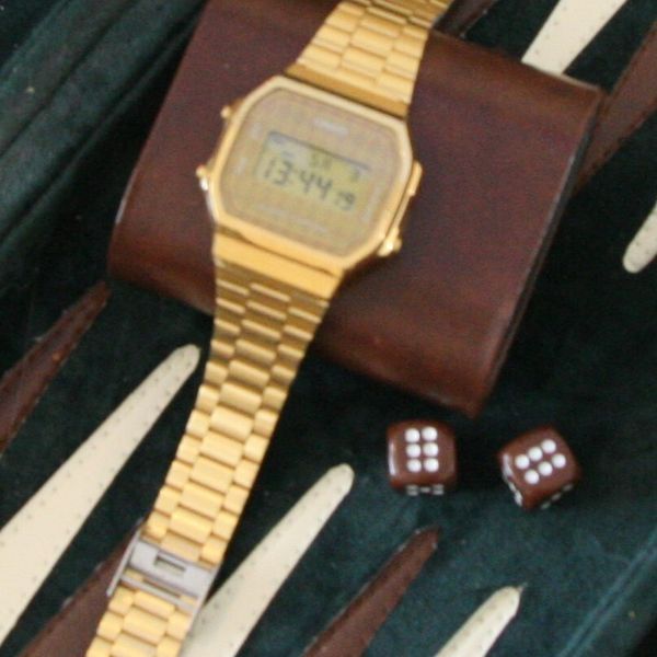 Vintage CASIO Watch A168 1572 MEN'S GOLD TONE STAINLESS STEEL DIGITAL ...