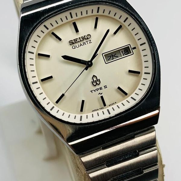 Vintage Seiko Type 2 Rare White Dial 7123-5030 Men's Quartz Watch ...