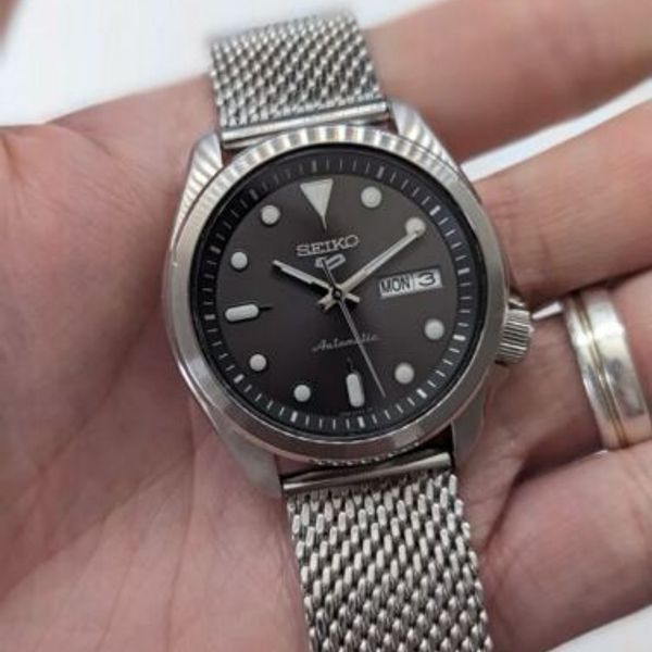 Seiko 5 Sports SRPE51 Grey Dial / Mesh Bracelet | WatchCharts Marketplace