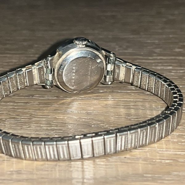 Vintage Womenâ s Mido Ocean Star Powerwind Watch Automatic Watch Needs ...