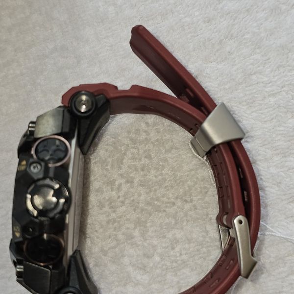 Casio G-Shock Mudmaster Red & Black Multi Function Watch GWG-B1000 ...