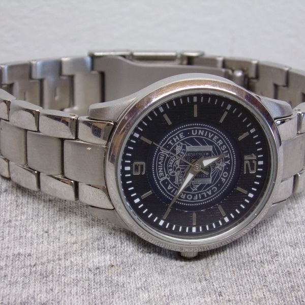 Women's UNIVERSITY of CALIFORNIA Watch by FOSSIL w/ New Battery - Works ...