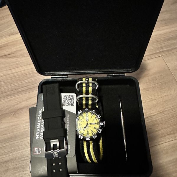 Luminox Men's Watch Original Navy Seal Yellow Dial Black Rubber Strap ...