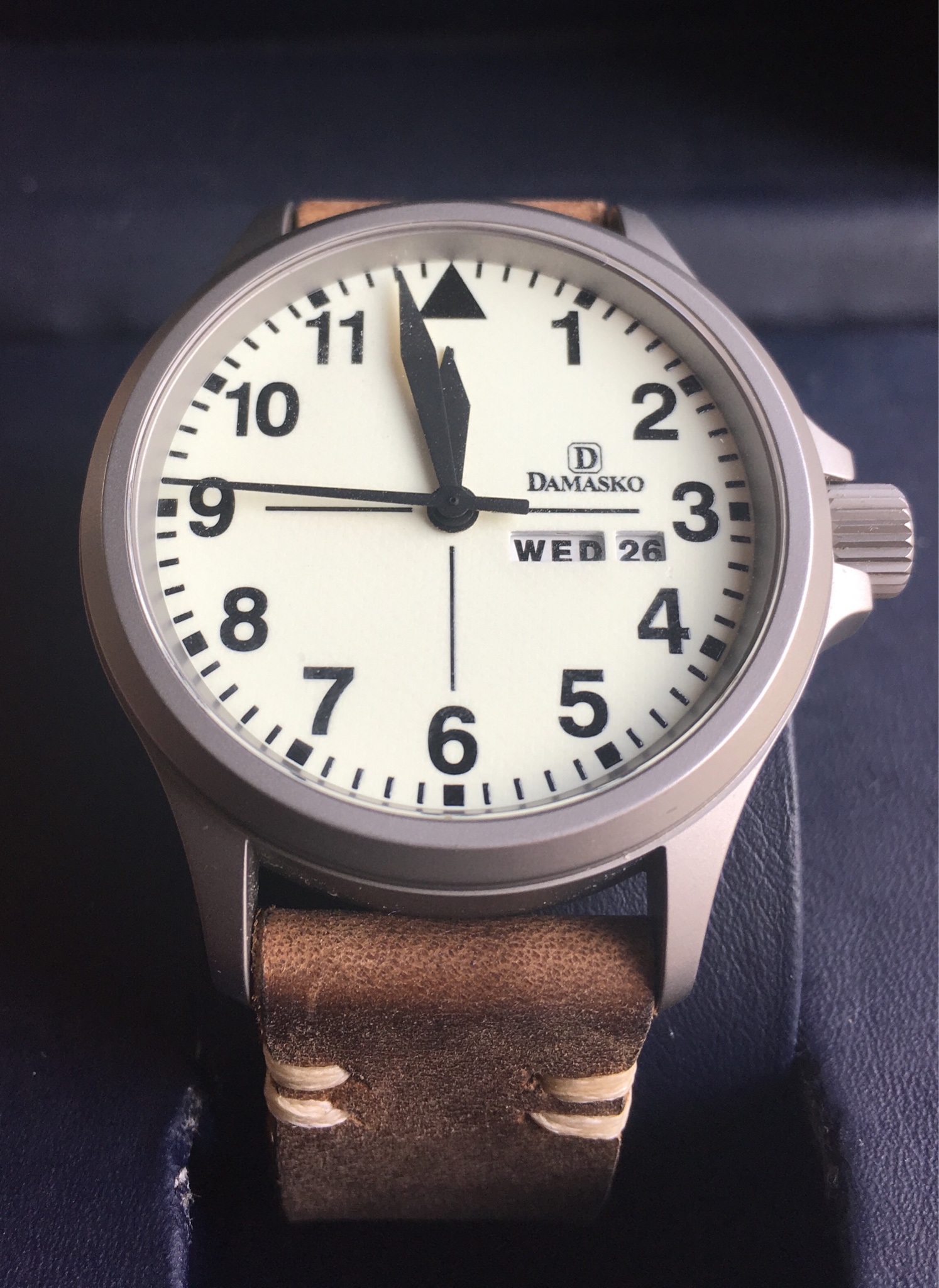 WTS Damasko da36 Iconic full lume dial UK/EU Box + papers incl ...
