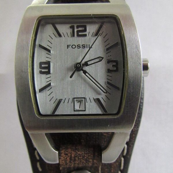 FOSSIL WOMAN'S WATCH - VINTAGE - BROWN LEATHER STRAP - NEEDS BATTERY JR ...