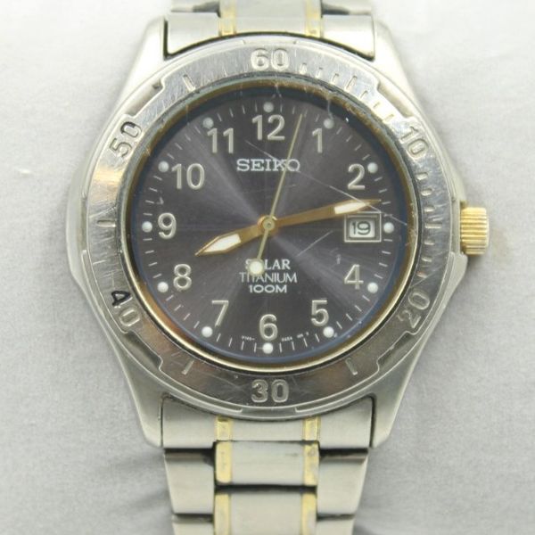 Vintage SEIKO V145-0AD0 Titanium Date Solar Wristwatch - W24 ...