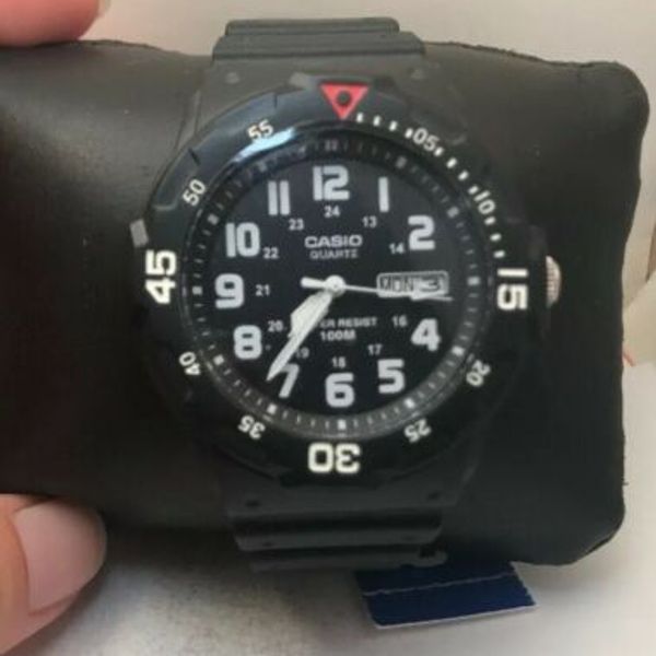Casio MRW200H 100M Black Diver Classic Sports Watch Resin Band WHT/BLK ...