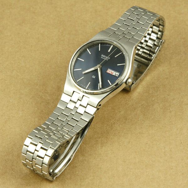 Seiko SQ 7813-8029 Japan Quartz Watch 34x40mm | WatchCharts
