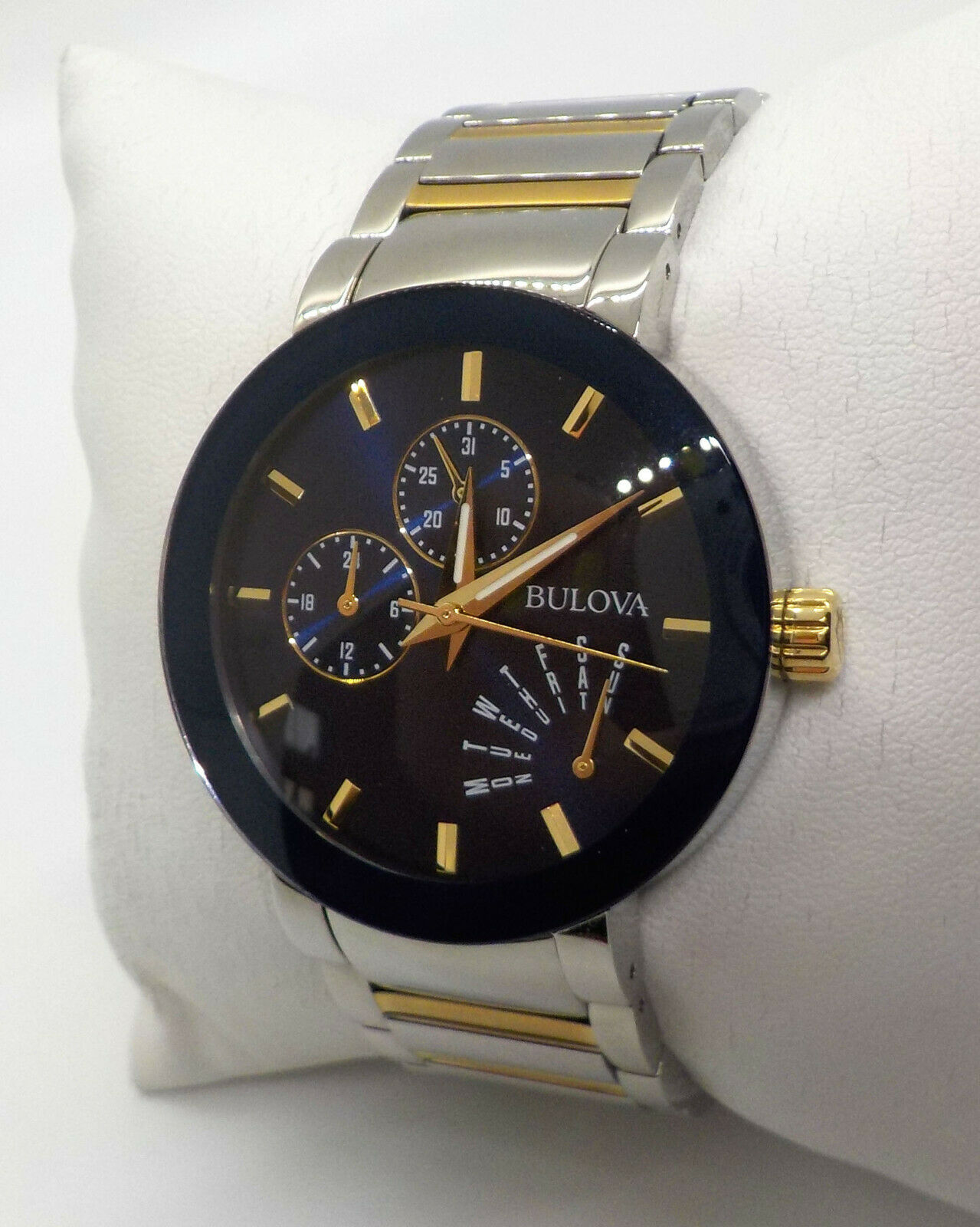 BULOVA MODERN BLUE DIAL MEN'S WATCH 98C123 $425 | WatchCharts