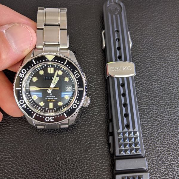 Seiko SLA021J - Black dial new MM300 + Strapcode bracelet and 017 ...