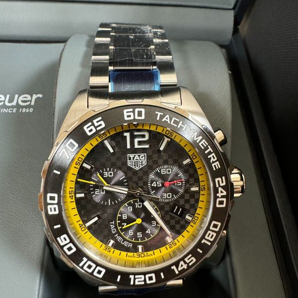 New TAG Heuer Formula 1 Black Men's Chronograph Watch 43MM CAZ101AC ...