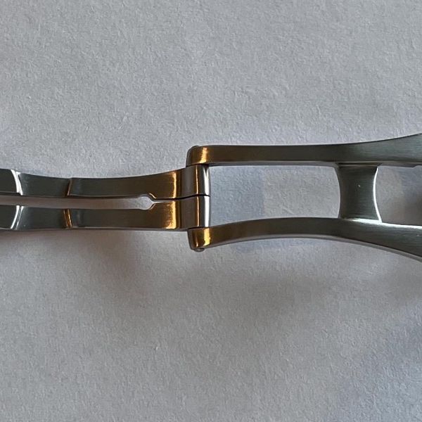 [wts] OEM Omega 16mm deployment clasp | WatchCharts Marketplace