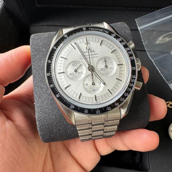 Omega Speedmaster Moon watch ref. 310.60.42.50.02.001 Canopus Gold ...