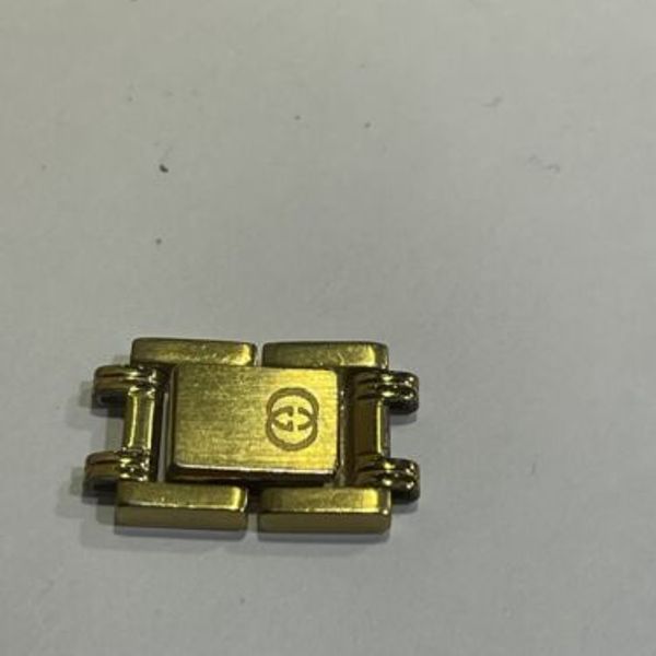 Vintage Gucci 9000L Ladies Gold Tone Watch Band Lock | WatchCharts ...