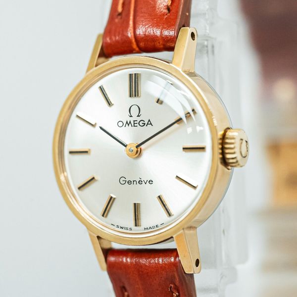 *NEAR MINT* Vintage OMEGA Geneve Cal.485 Manual Winding Silver Dial ...