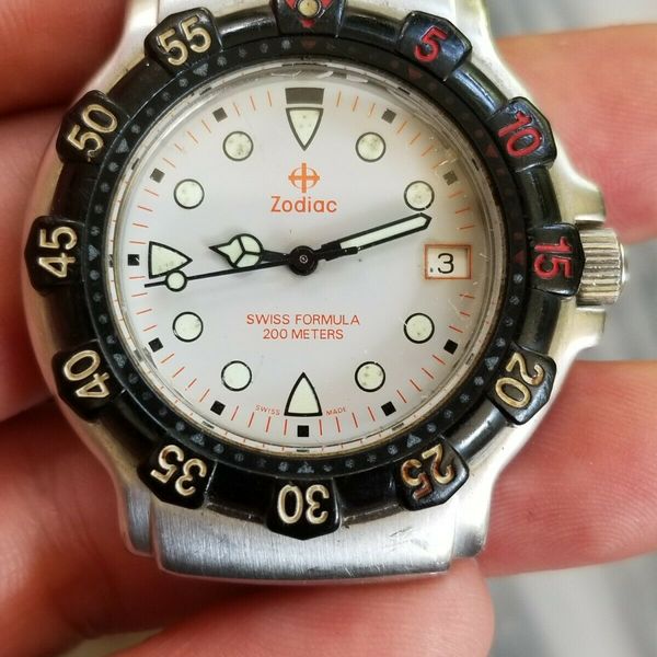 Zodiac Swiss Formula 200m Diver Mens Sport Quartz Watch Swiss Made ...