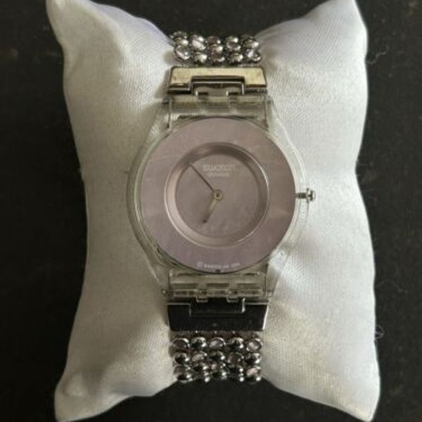 Nouvelle annonceMontre Swatch skin perles | WatchCharts Marketplace