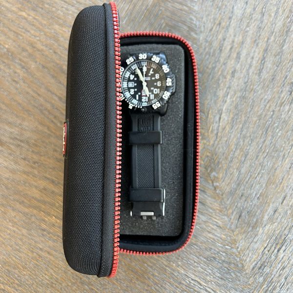 LUMINOX 3050 Swiss 200M Carbon Men's Watch Navy Seals w/ Case. New ...