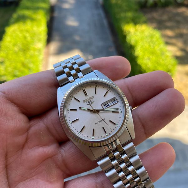 [WTS] Seiko 5 Datejust SNXJ89 w/ Rare Roman Date Wheel | WatchCharts