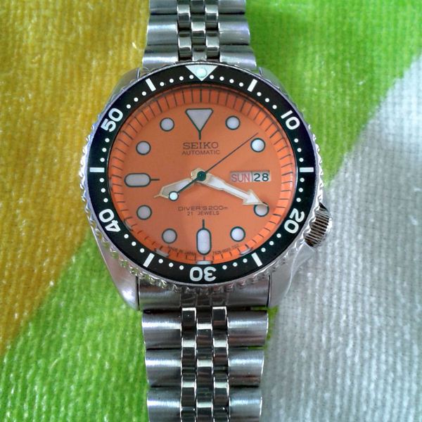 SOLD Seiko SKX011 Day/Date Automatic Diver US & Canada | WatchCharts ...