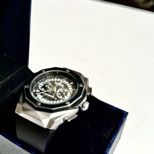 LUXURY HUBLOT MEN’s CHRONOGRAPH WATCH (OCTAGON DESIGN) | WatchCharts ...