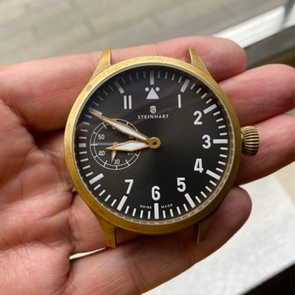 Steinhart Nav B-Uhr 44 Handaufzug, Bronze | WatchCharts
