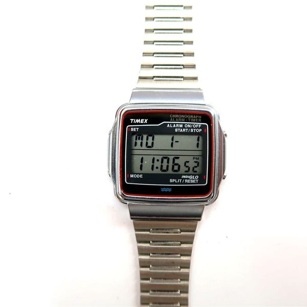 Vintage TIMEX Chronograph Alarm Timer Digital Mens Quartz Watch 36mm ...