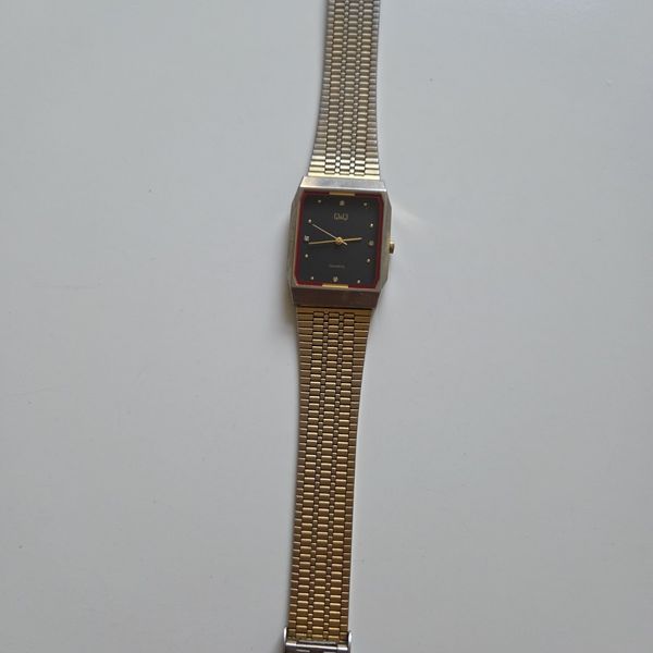 Vintage Q&Q By Citizen Gold Tone Rectangle Menâ s Watch Stainless ...
