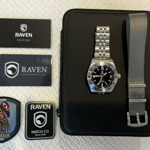 Raven Trekker 39, black with stainless bezel | WatchCharts