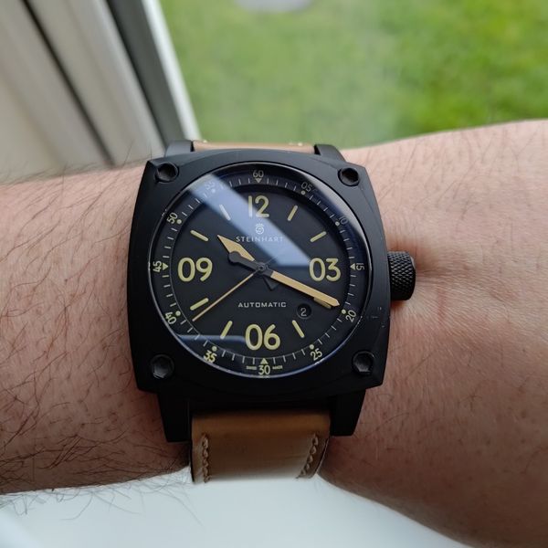 Steinhart Aviation Vintage Square Menâ s Automatic ETA2824-2 Black PVD ...