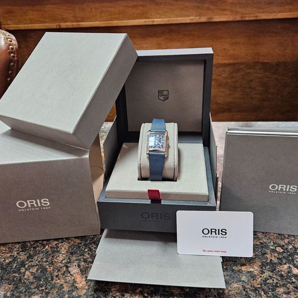 Oris Rectangular Automatic Blue Dial Leather Strap Unisex Watch 01 561 ...