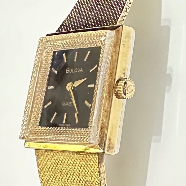 Bulova Men's watch, quartz, square face 25mm, gold watch and band ...