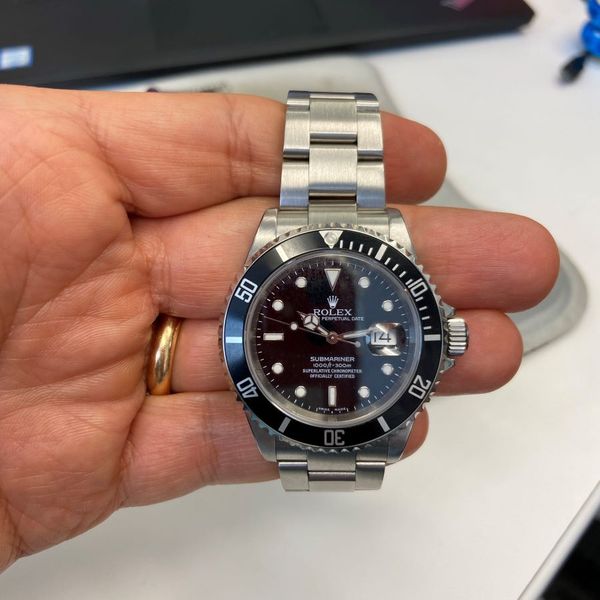 Submariner 16610 pristine condition with box, Y serial | WatchCharts ...