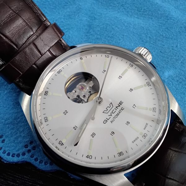 Glycine Combat Classic Men's Silver Watch - GL0120, Pristine And ...